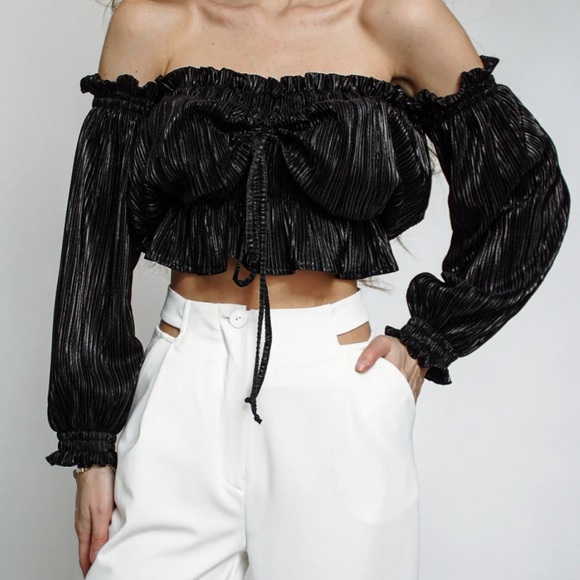 Mustard Seed | Tops | Mustard Seed Womens Black Ruffle Puff Sleeve ...